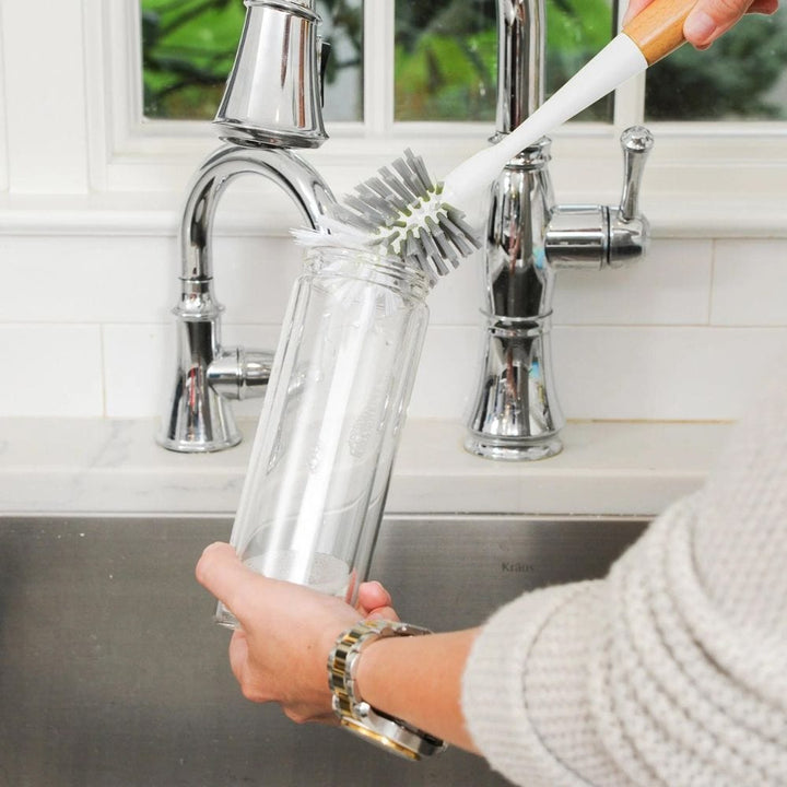 6 Things to Know About Using Clove Oil for Mould Removal